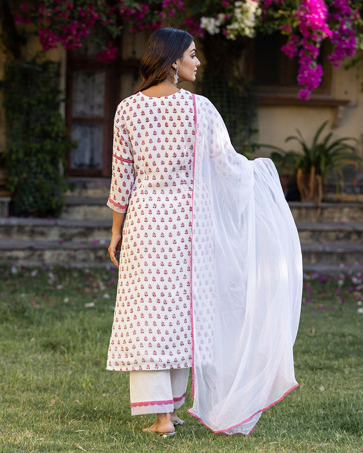 Muskan Muslin Suit Set | Ambraee