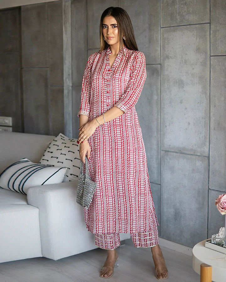 Red Muslin Tribal Print Kurta Set | Ambraee